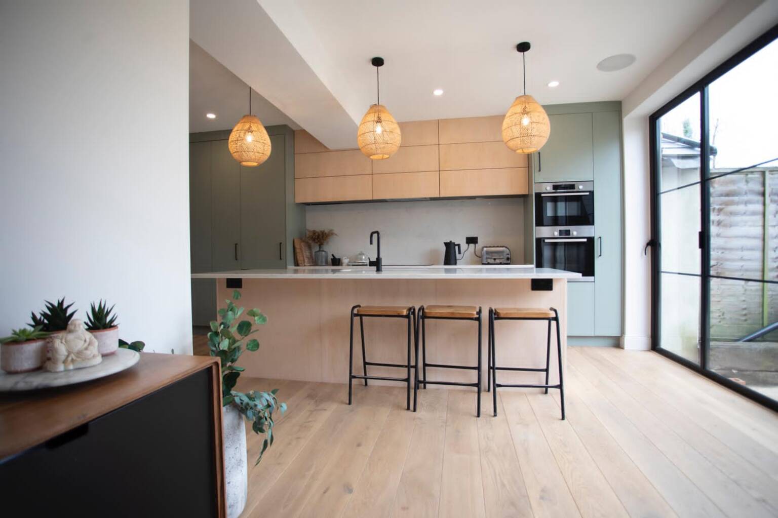 Bespoke Kitchens in Farnham & Surrey | Lucas Grant Kitchens