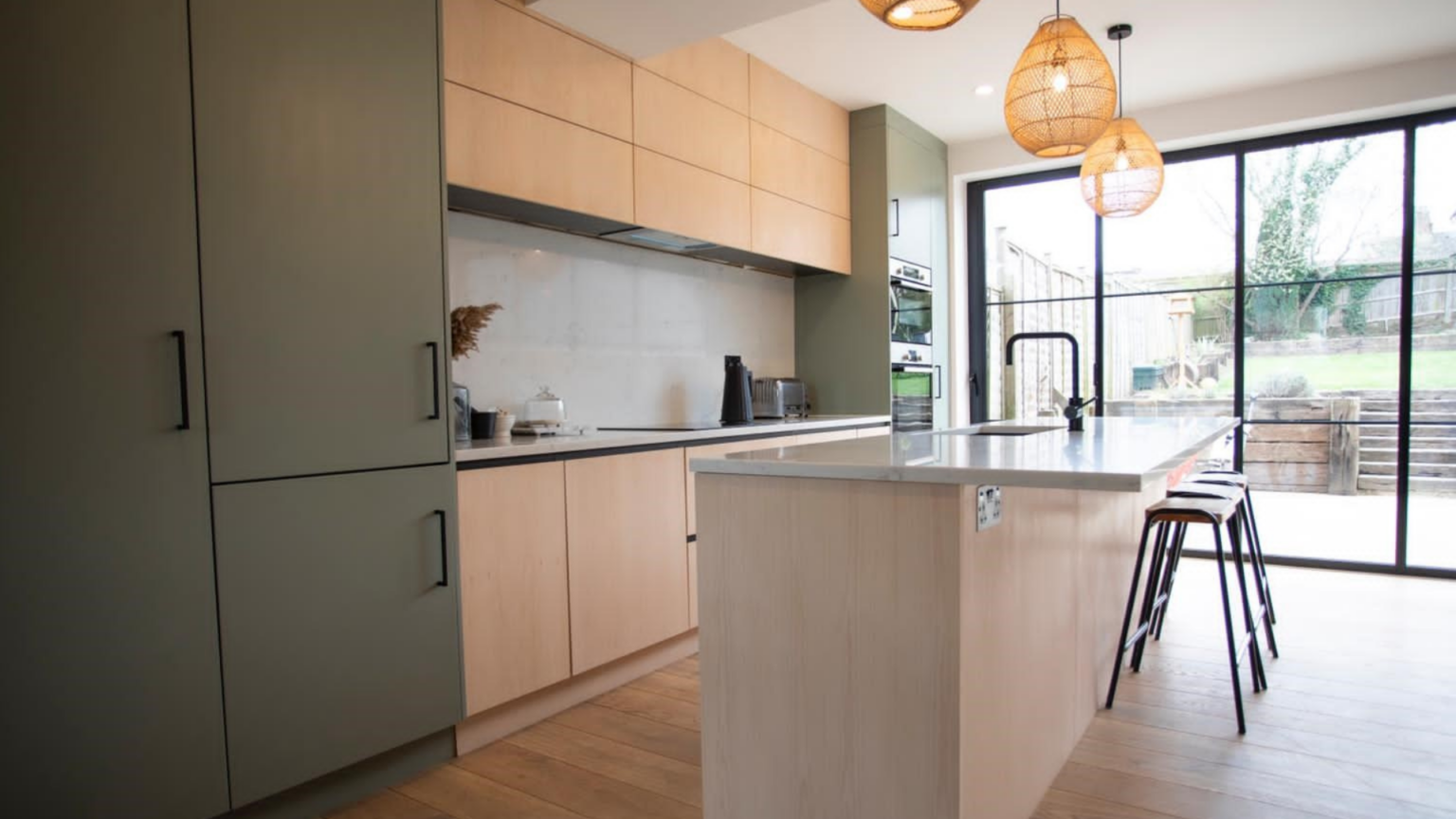 Bespoke Kitchens in Farnham & Surrey | Lucas Grant Kitchens